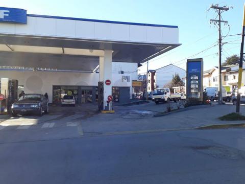 ¿Baja el precio del combustible en octubre? Así lo está analizando YPF