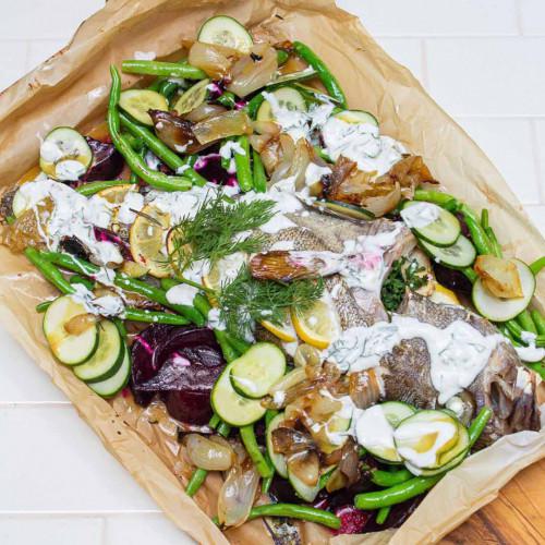 Bariloche Gourmet - PESCADO ENTERO CON VEGETALES Y LABAN